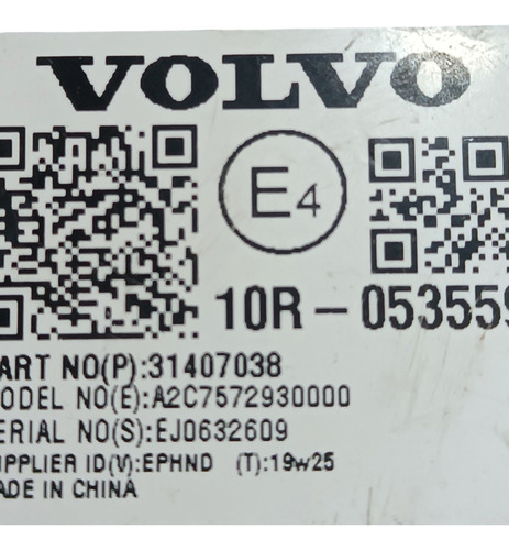 Entrada Tomada Usb Volvo Xc60 T8 Híbrido 2018 Oem - MotorJan Peças
